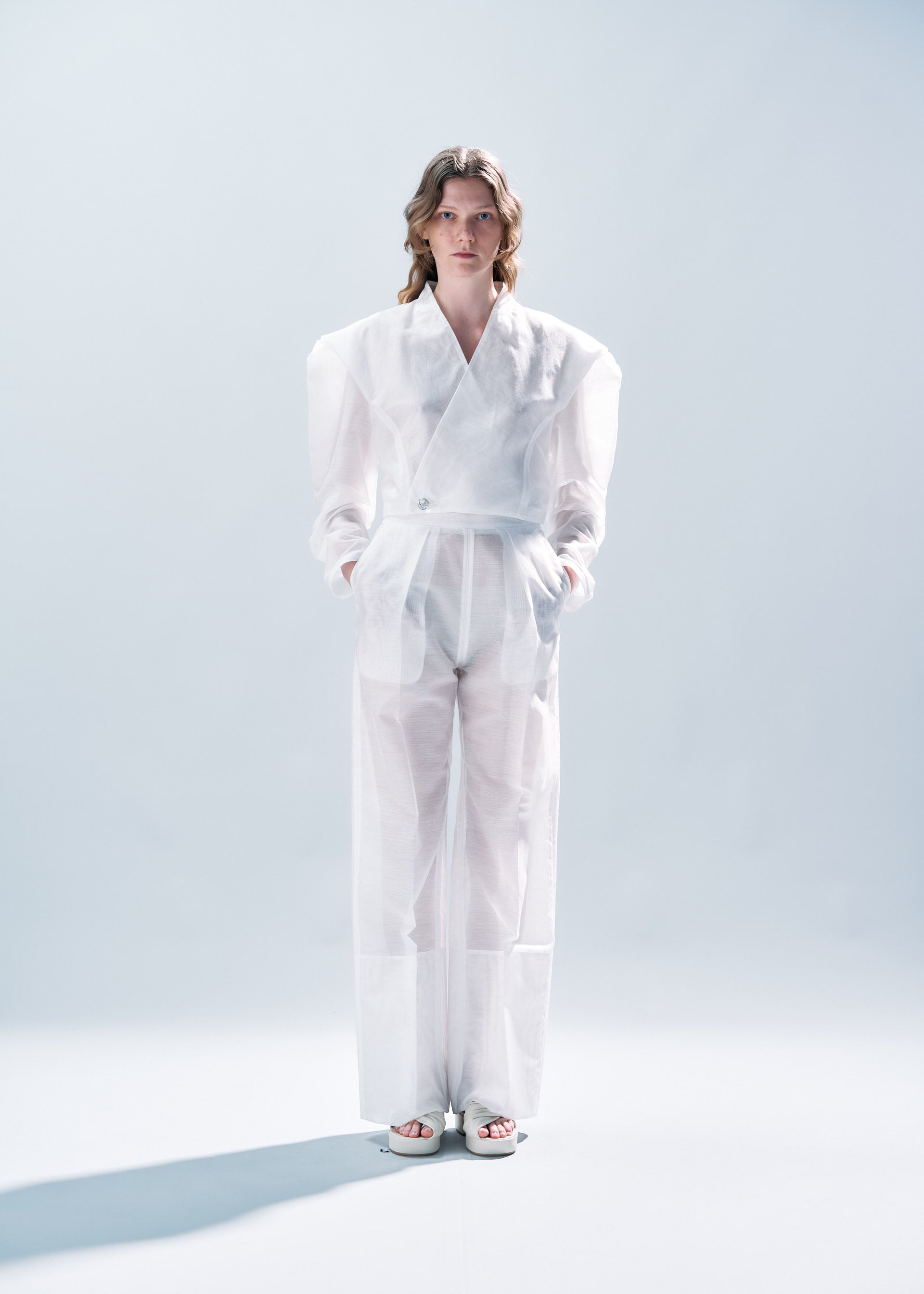 ウィメンズ／ジャケット＆コート／ジャケット＆ブルゾン – isseymiyake.com